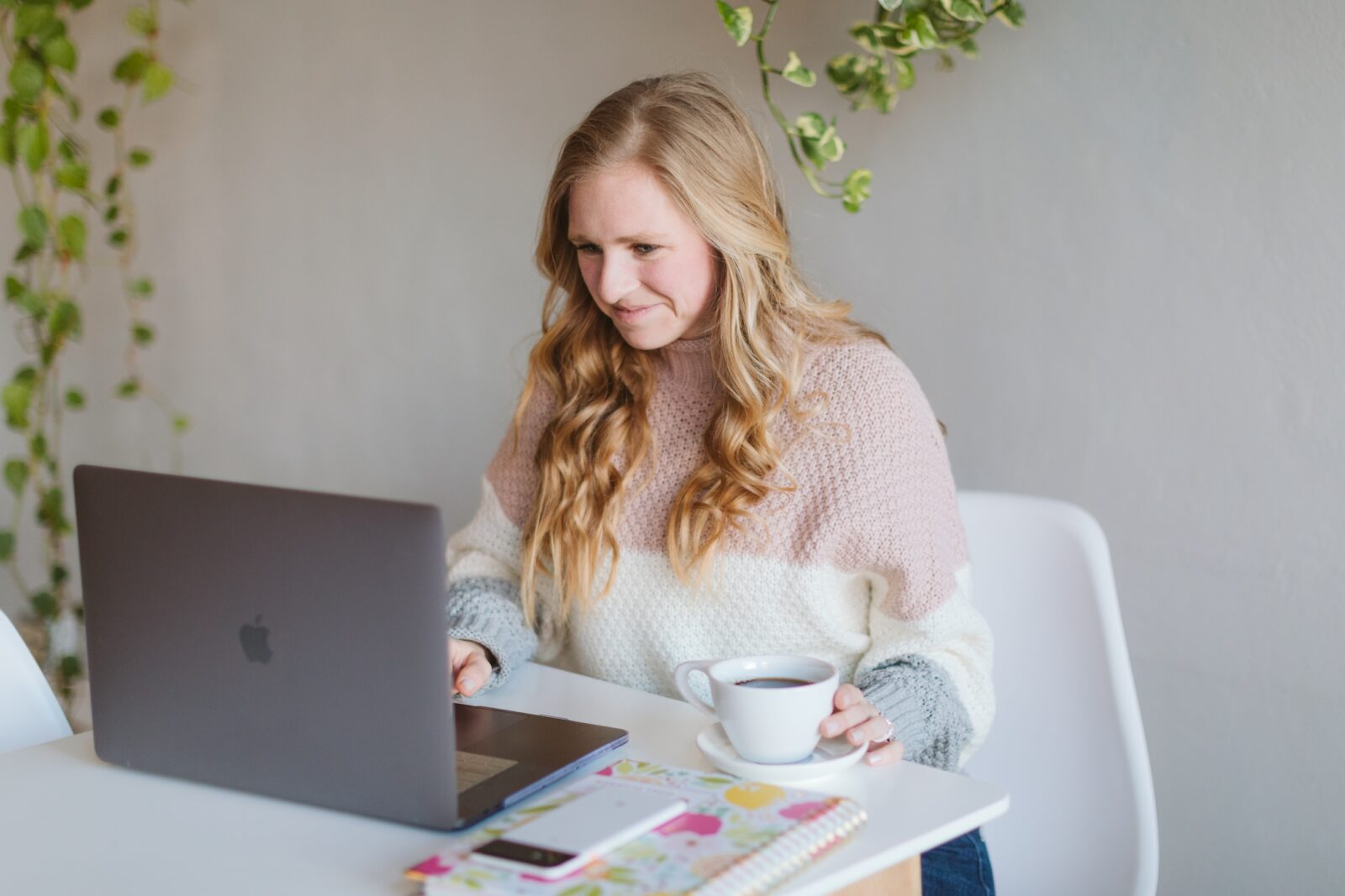 How I Run a Full-Time Business in 15–30 Hours a Week (as a Mom of 2 ...